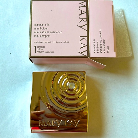 Mary Kay | Makeup | Mary Kay Limited Edition Mini Compact Nib | Poshmark